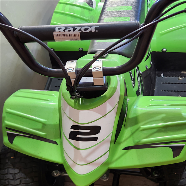 Razor 24v Dirt Quad Sx Mcgrath Powered Ride-on Green | shop.pm ...